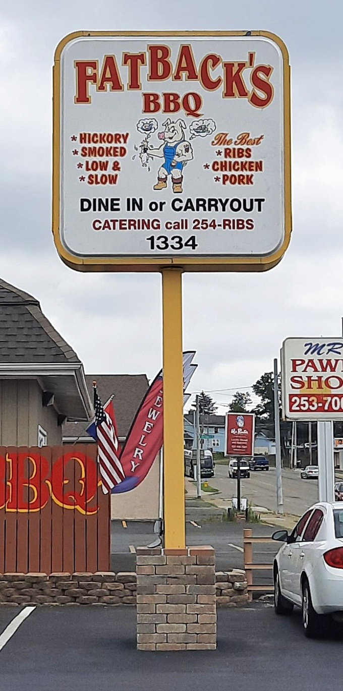 The roadside sign that's saved countless hungry travelers&mdash;a beacon of BBQ hope on Linden Avenue that simply says, "Salvation this way."
