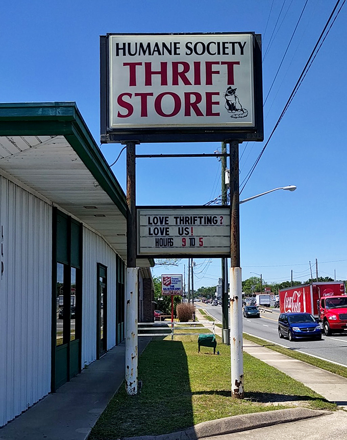 The sign says it all: "Love Thrifting? Love Us!" Hours posted for planning your treasure-hunting expedition in Ocala.