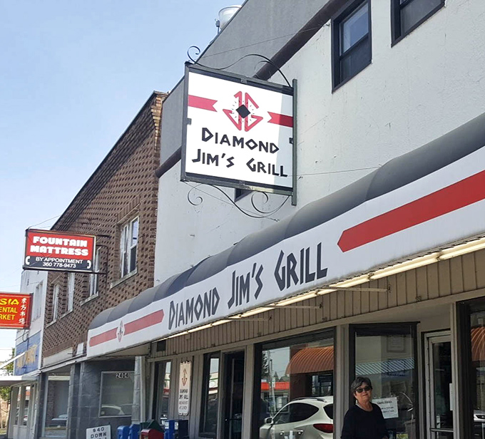 The iconic Diamond Jim's sign has guided hungry Bellingham residents to breakfast nirvana for years.