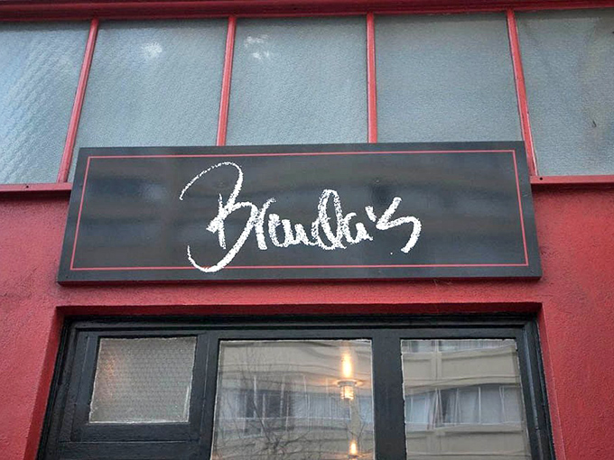 That handwritten sign says it all&mdash;unpretentious yet distinctive, just like everything that comes out of the kitchen.