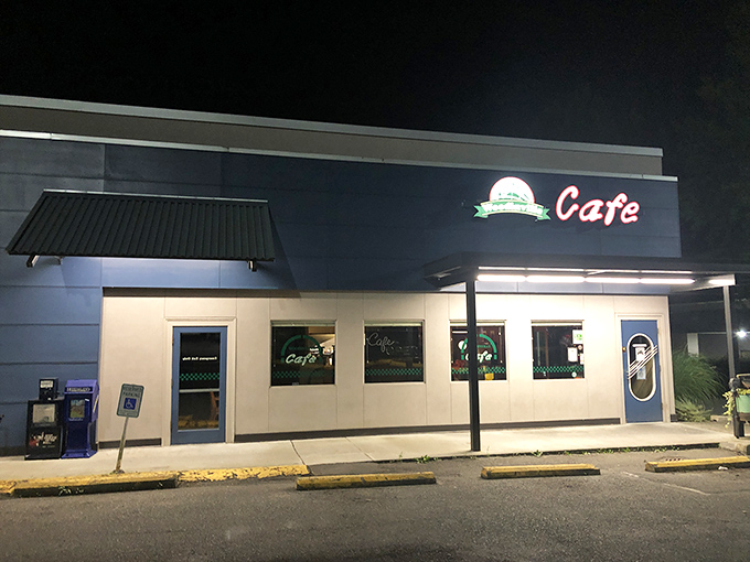 Even at night, the glow of Woodinville Cafe beckons hungry travelers. Like a lighthouse for those lost in a sea of chain restaurants.