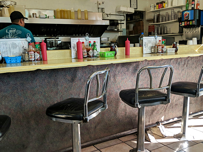 Counter seats: the front-row tickets to the greatest show in Tucson&mdash;watching short-order cooks perform their morning magic.