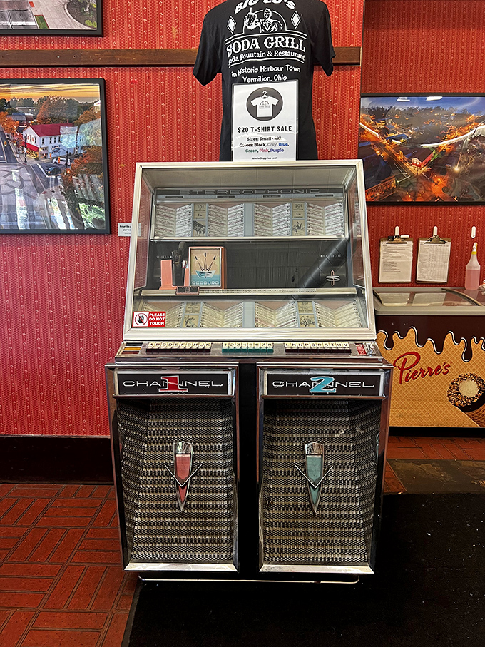 The jukebox&mdash;where musical taste meets culinary tradition. For the full time-travel experience, drop in a quarter and watch the magic happen.