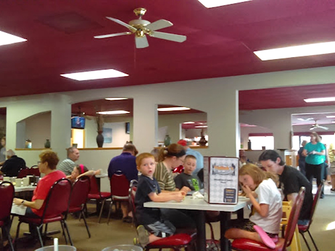 Three generations sharing breakfast together &ndash; the true measure of a great caf&eacute; is its ability to please both the young and the young-at-heart.