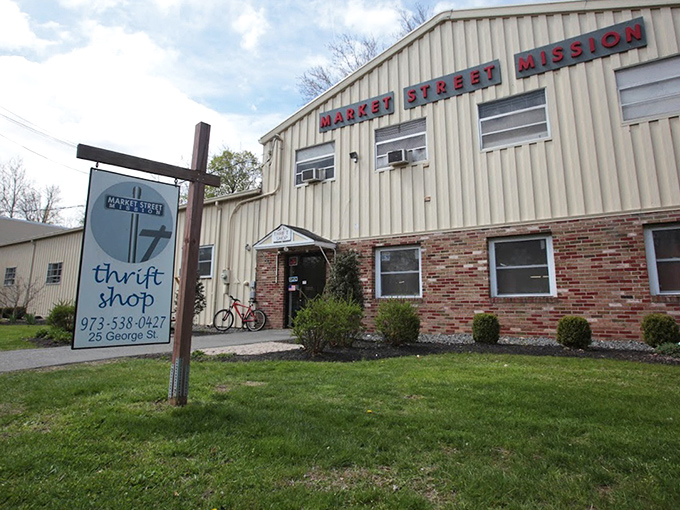 Another view of the thrift store exterior&mdash;where behind this humble building, thousands of items wait for their "you complete me" moment.