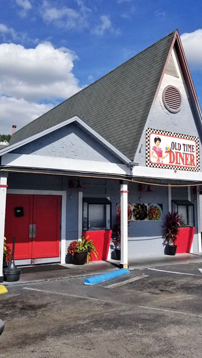 The red doors practically shout "come hungry, leave happy" under that distinctive A-frame that's become a Leesburg landmark.