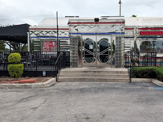 The exterior's art deco curves and chrome details prove that diners were the original architectural showstoppers of America.
