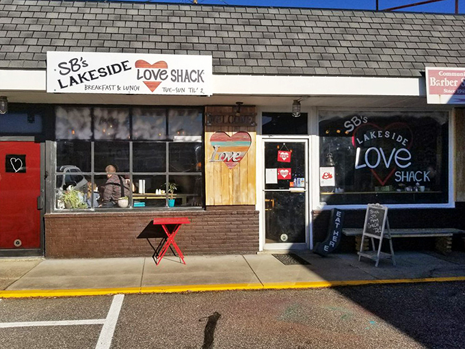 The storefront that launched a thousand road trips. Like finding platform 9&frac34;, but instead of Hogwarts, you get life-changing breakfast chili.