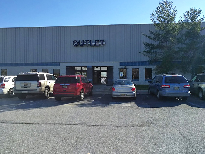 The calm before the bargain-hunting storm. Each parked car represents someone inside having their own "Antiques Roadshow" moment.