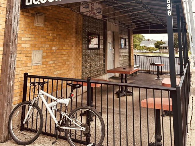 The outdoor seating area&mdash;where fresh air meets comfort food. Some decisions in life are complicated; choosing to sit here isn't one of them.