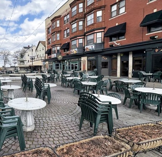 Federal Hill's outdoor seating area&mdash;where on perfect Rhode Island days, the only thing better than the seafood is enjoying it al fresco.