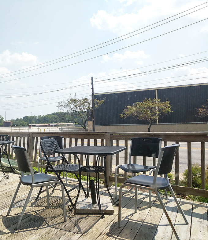The simple outdoor seating area offers fresh air dining with a side of Indiana sunshine&mdash;proof that sometimes the best dessert is just taking a moment to digest the experience.