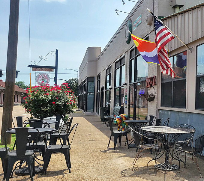 The outdoor seating area&mdash;where the Mississippi sunshine meets the shade of barbecue heaven, and every breeze carries the promise of smoked perfection.