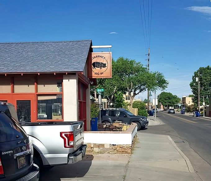 Corner location charm with that distinctive sign beckoning hungry souls from blocks away.
