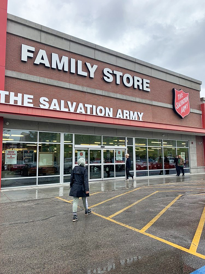 Even on rainy days, determined shoppers make their pilgrimage. The siren call of secondhand treasures proves stronger than Chicago weather.