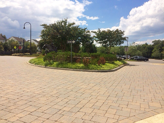 Even the approach to Clyde's is picturesque. The brick-paved entrance says, "Slow down, you've arrived somewhere special."
