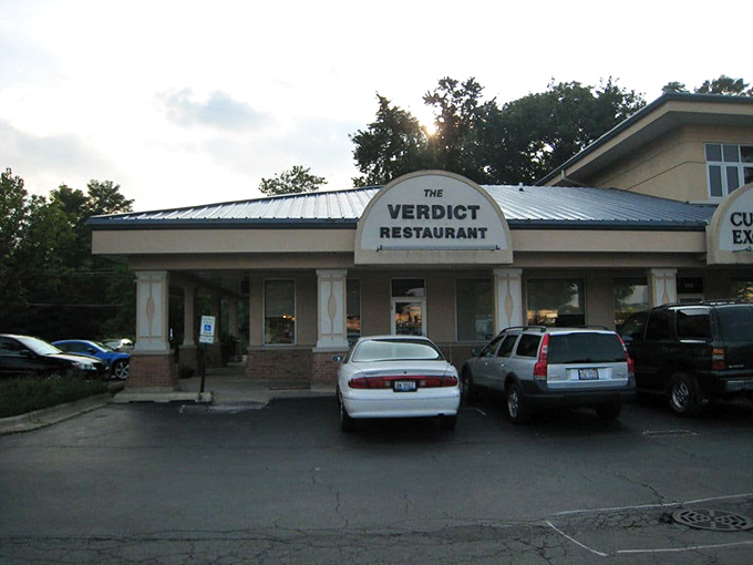 As evening approaches, Verdict Restaurant stands ready for tomorrow's breakfast seekers. Like a good friend, it'll be there when morning hunger strikes again.
