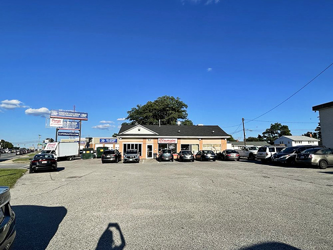 A packed parking lot tells you everything you need to know. In the restaurant world, there's no more honest review than a full lot at lunchtime.