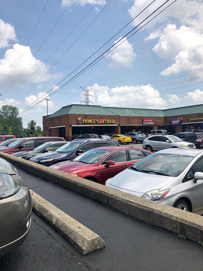 A packed parking lot tells the real story&mdash;when locals and tourists alike are willing to circle for spots, you know the chicken inside is worth it.