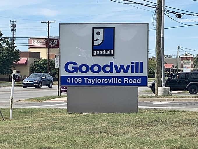 The roadside sign stands as a beacon of hope for both bargain hunters and those looking to give items a second chance.