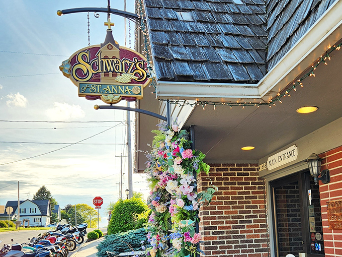 A sign that's been beckoning hungry souls since before GPS tried to pronounce "St. Anna."