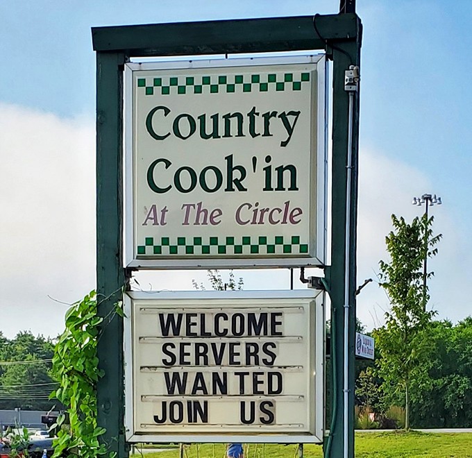 A sign that speaks truth: good food needs good people, and vice versa.