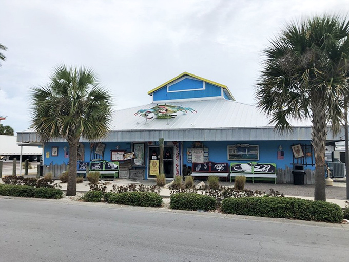 Palm trees stand guard outside this seafood sanctuary. The blue exterior is like a wink to the Gulf waters just beyond.
