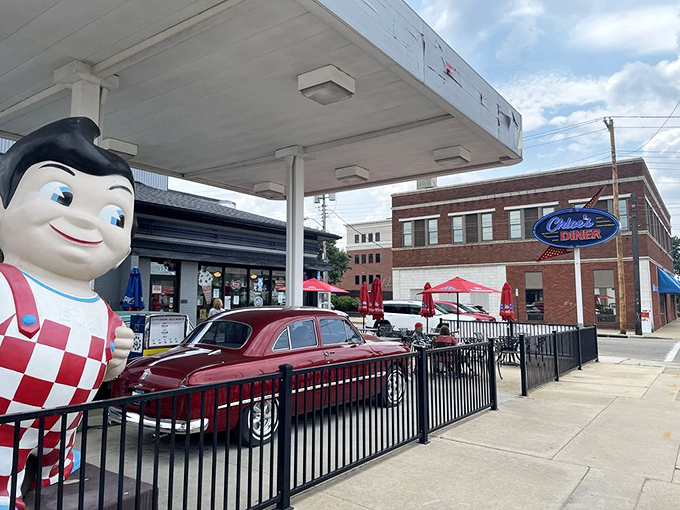 The view from the street says it all&mdash;this isn't just a meal, it's a destination. Even the building looks like it's smiling.