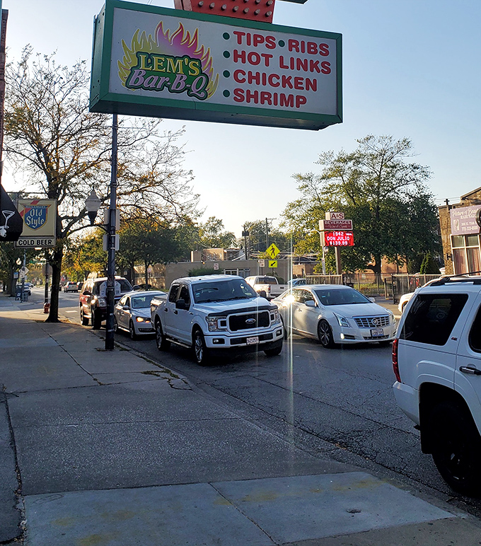 Cars lined up along the street&mdash;the surest sign you've found food worth waiting for. Chicago's barbecue faithful on their mission.
