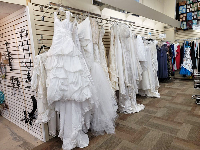 Say "yes" to the dress without saying "goodbye" to your savings. These gowns are ready for their second walk down the aisle.
