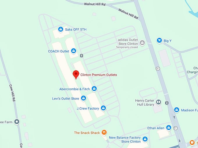 16. clinton premium outlets map