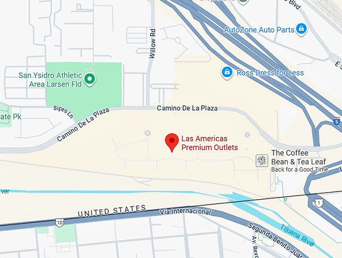 16. las americas premium outlets map
