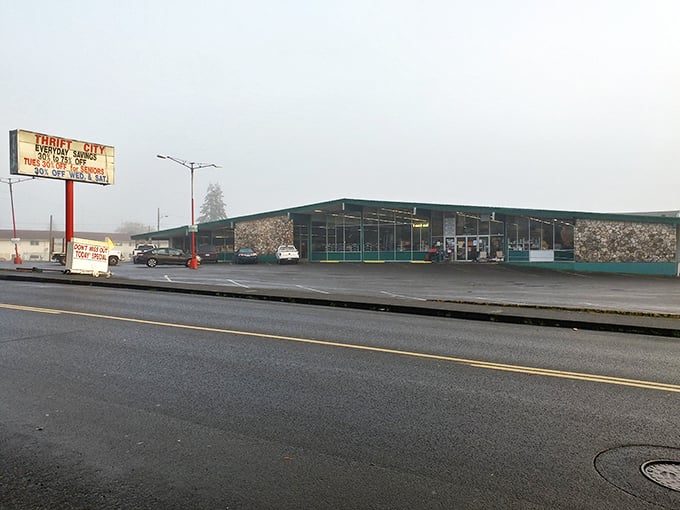 Wide open spaces mean endless possibilities for finding your next favorite vintage piece or household gem.