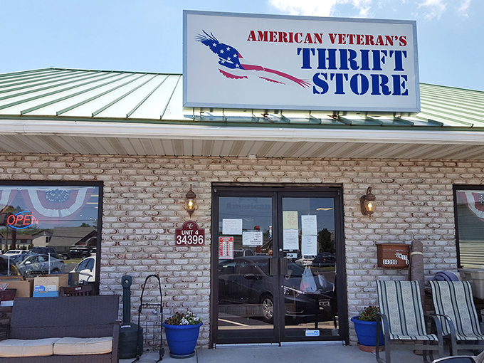 Look at that patriotic eagle soaring across the sign! This brick beauty promises treasures and supports our veterans too. 