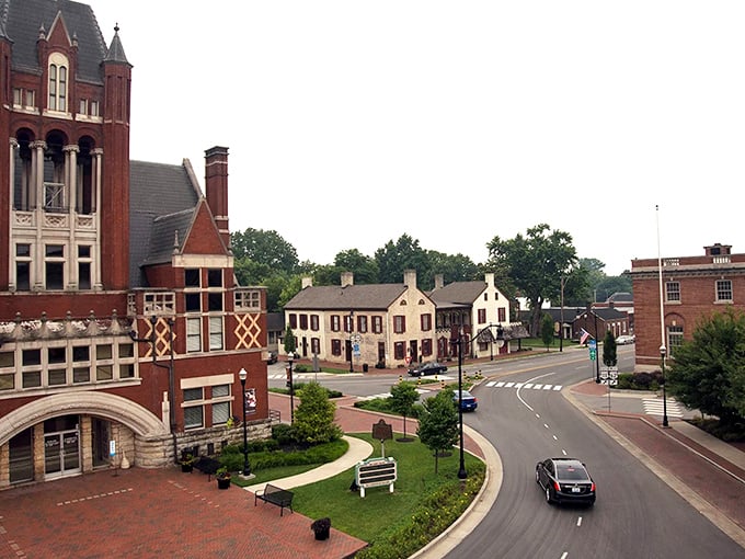 Bardstown's historic town square looks like it stepped out of a Norman Rockwell painting, complete with timeless charm.