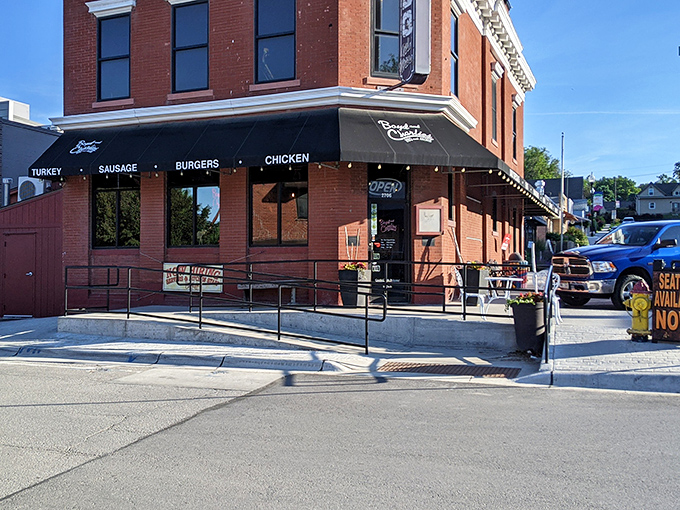 This brick corner beauty in Elkhorn serves up barbecue that'll make your taste buds stand up and cheer loudly.