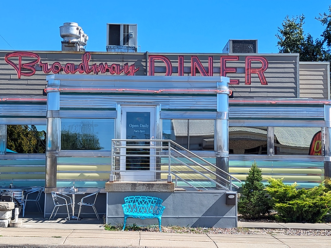 That gleaming silver exterior isn't just for show—it's a time machine disguised as a diner! Classic Americana at its finest.
