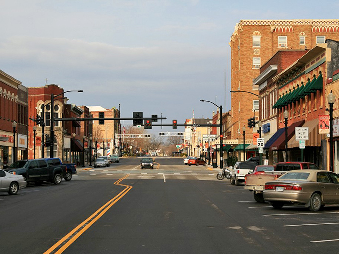 Main Street Chanute stretches wide like a welcoming handshake, inviting you to slow down and stay awhile.