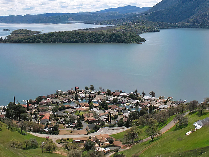 Lakeside living without coastal price tags! Clearlake's peninsula homes bask where retirement dollars stretch like mountain shadows.