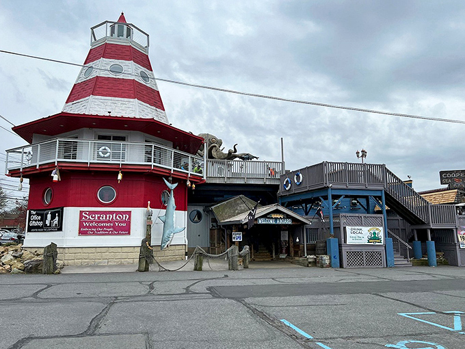 Cooper's Seafood House: That's not a mirage&mdash;it's a lighthouse-shaped restaurant with an octopus on top! Scranton's seafood landmark makes quite the first impression.