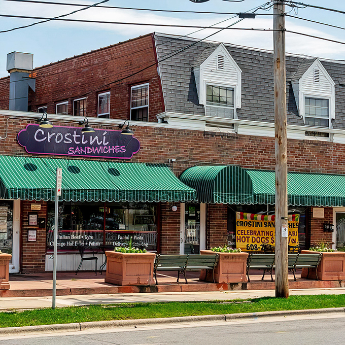 That green awning beckons like a lighthouse for sandwich lovers seeking their next great discovery.