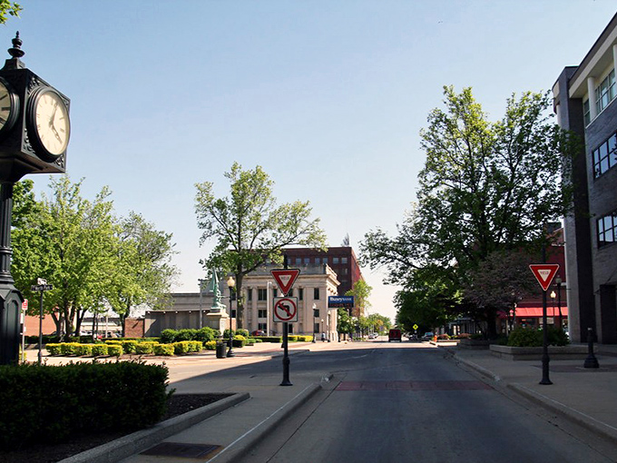 Downtown Decatur welcomes you with its charming clock tower and tree-lined streets &ndash; small-town Illinois at its most picturesque.