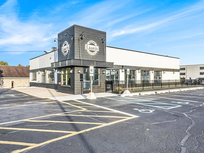 The sleek black and white exterior of Licari's hides a Sicilian pizza paradise waiting to be discovered.