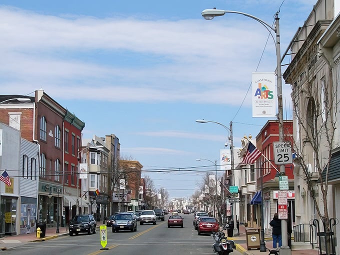 Look at that classic American main street - where everybody still knows your name and your coffee order. 