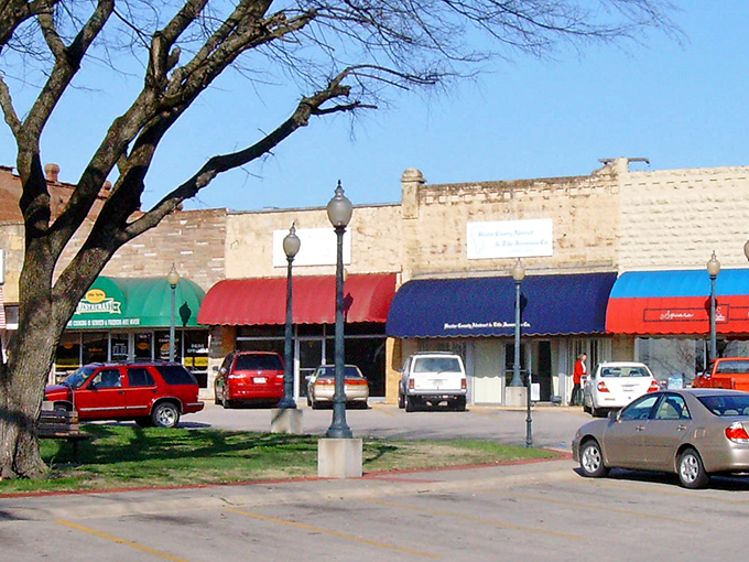 Mountain Home's downtown stretches out like a comfortable Sunday afternoon, inviting you to slow down and stay awhile.