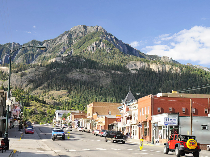 Ouray's main street looks like a movie set with those breathtaking mountain views and towering mountains standing guard like nature's skyscrapers.