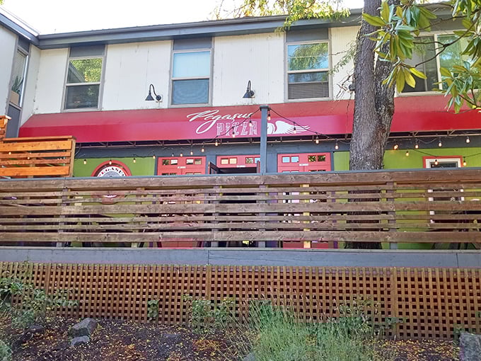 That red and green exterior isn't just eye candy &ndash; it's a promise of pizza perfection waiting inside.