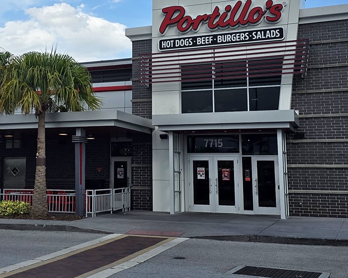 Portillo's brings Chicago's hot dog royalty to Orlando with this sleek brick building &ndash; like finding a pizza in Naples, it's the real deal!