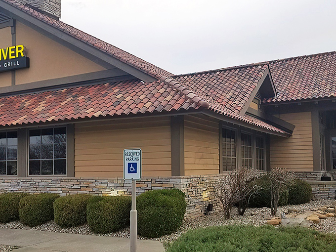 Stoney River's modest exterior hides a beef lover's paradise within. Don't judge this steakhouse by its strip mall cover!