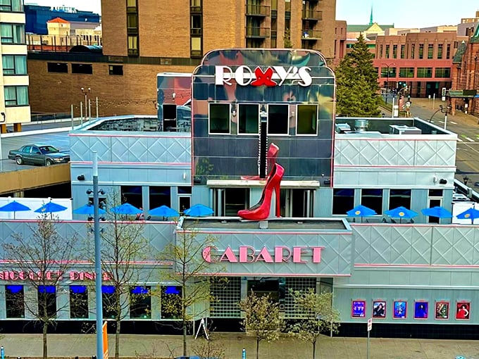 Downtown dining dreams come true in this gleaming diner that promises comfort food without the fuss.